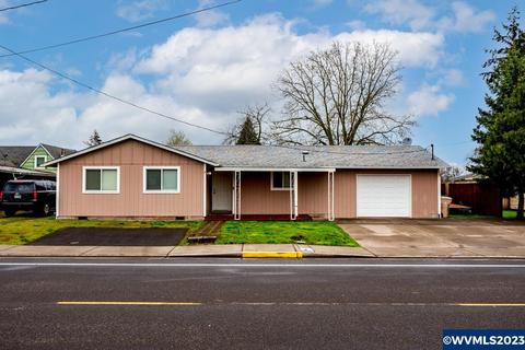 250 S 12th St, Lebanon, OR 97355 | 28 Photos | MLS #802930 - Movoto