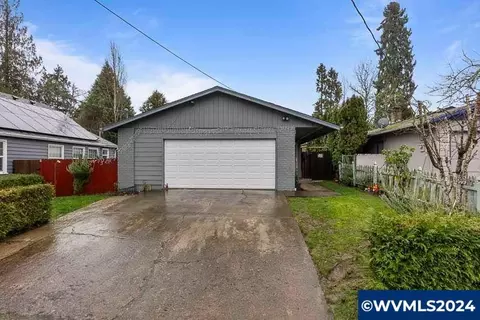 455 Rose St, Salem, OR 97301 | 17 Photos - Movoto