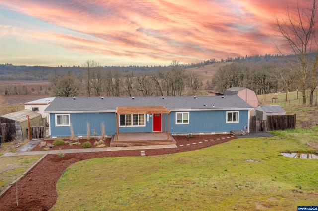 1949 Steiwer Rd SE, Jefferson, OR 97352 | MLS# 825531 | 48 Photos - Movoto