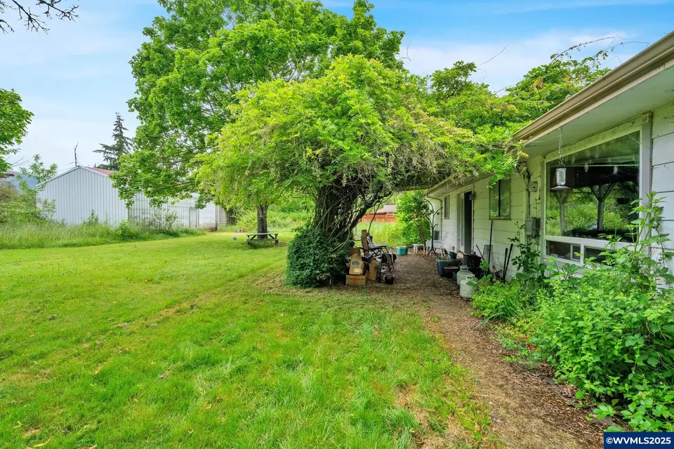 33001 Sand Ridge Rd, Lebanon, OR 97355 | MLS# 829194 | 27 Photos - Movoto