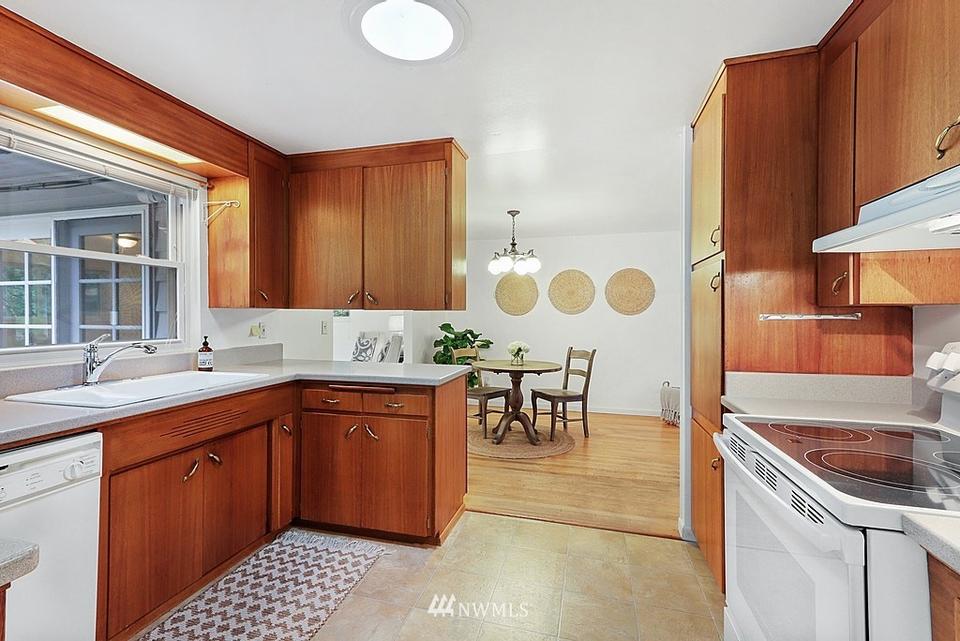 13253 SE 91st St, Newcastle, WA 98059 | 23 Photos - Movoto