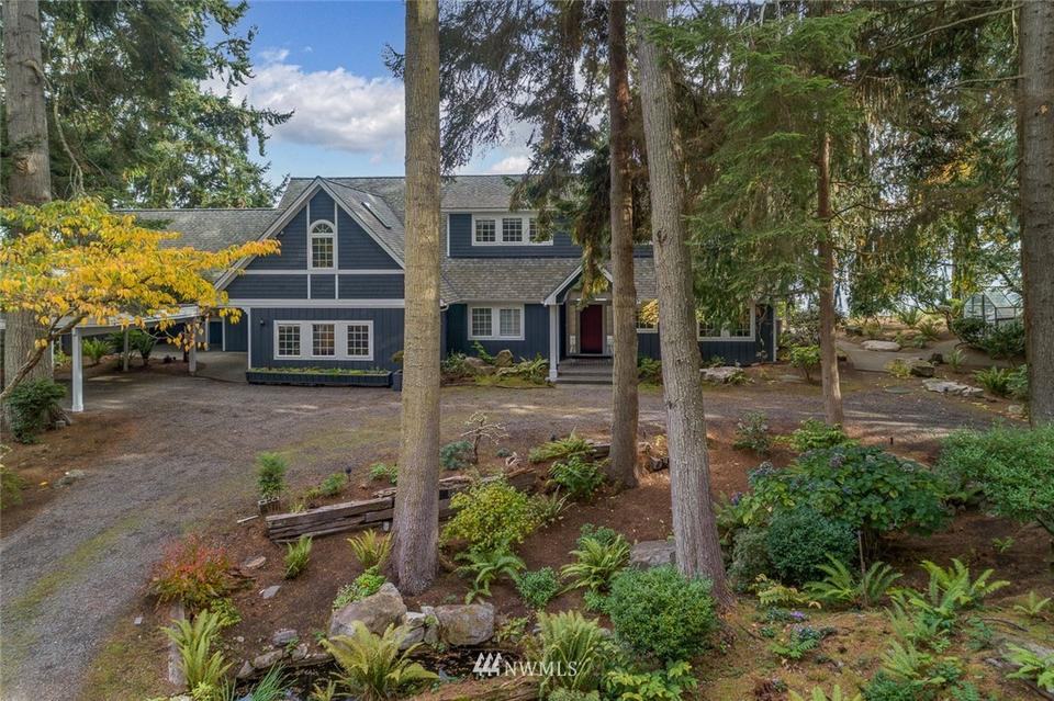 13002 Sunrise Dr NE, Bainbridge Island, WA 98110 | 40 Photos | MLS ...