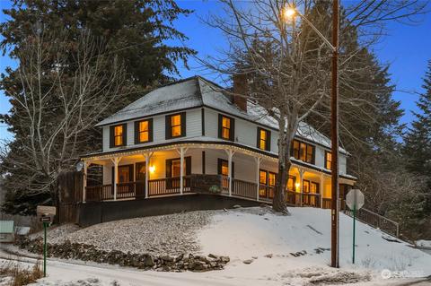 301 W Pennsylvania Ave, Roslyn, WA 98941 | 37 Photos | MLS #2043301 ...