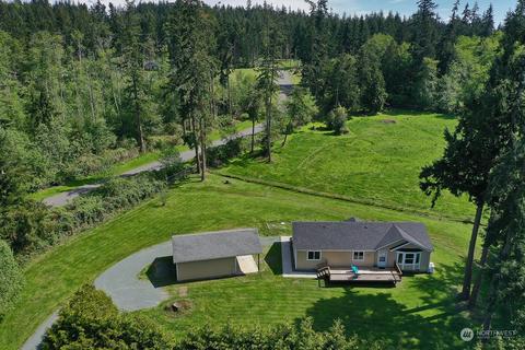 5793 Fish Rd, Freeland, WA 98249 | 37 Photos | MLS #2064835 - Movoto