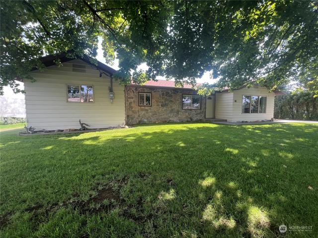 14 Weatherstone Rd, Omak, WA 98841 | 32 Photos - Movoto