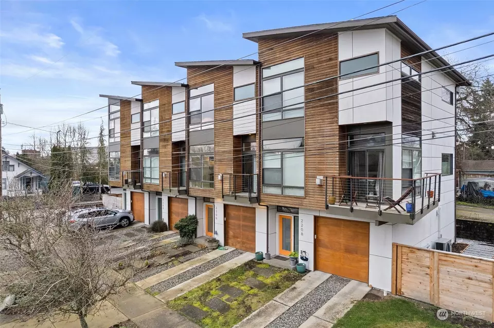 2206 N 8th St, Tacoma, WA 98403 | 36 Photos - Movoto