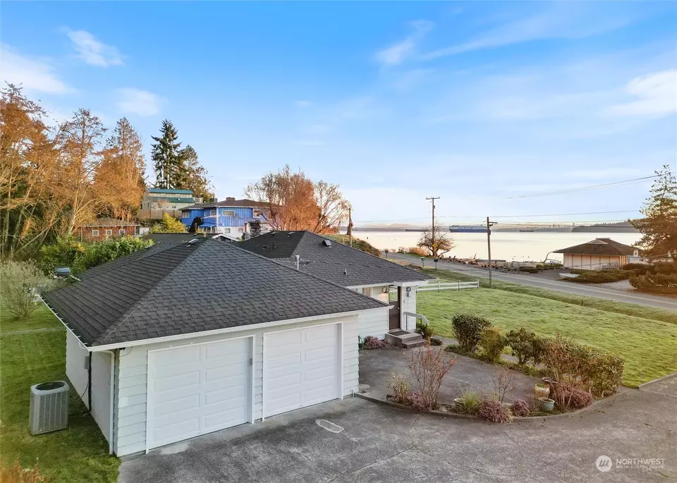 2192 Yukon Harbor Rd SE, Port Orchard, WA 98366 | 39 Photos - Movoto