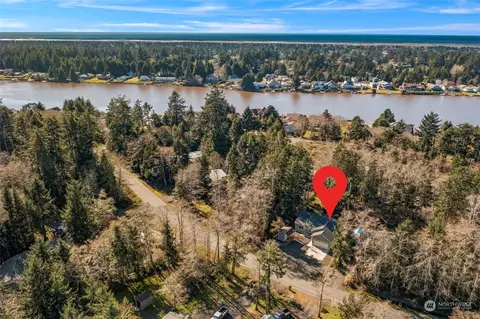 293 Duck Lake Dr NE, Ocean Shores, WA 98569 | 38 Photos - Movoto