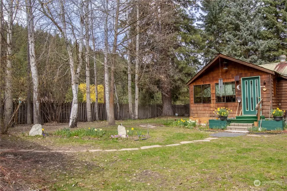 12131 Chumstick Hwy, Leavenworth, WA 98826 | 36 Photos - Movoto