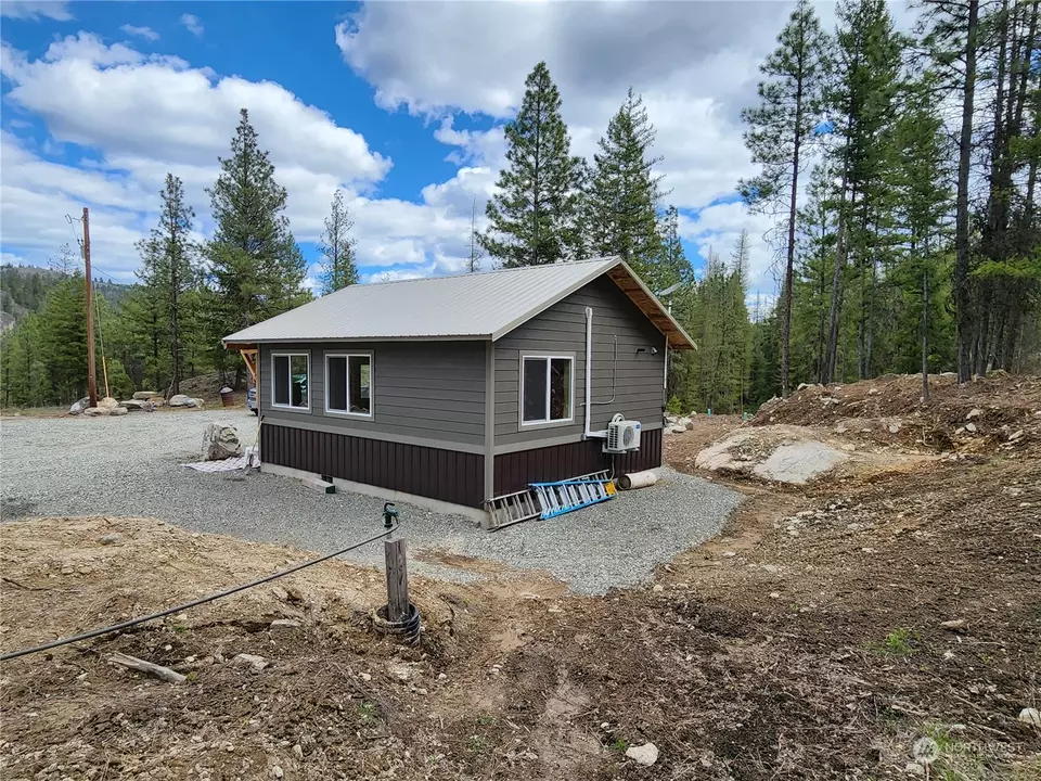 1044 Aeneas Valley Rd, Tonasket, WA 98855 | 38 Photos - Movoto