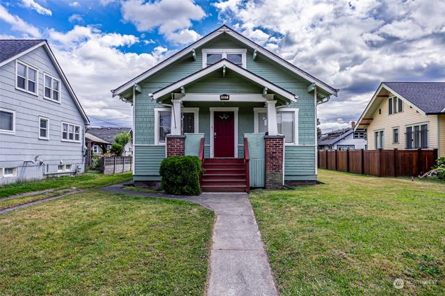 907 Sumner Ave, Sumner, WA 98390 | 40 Photos - Movoto