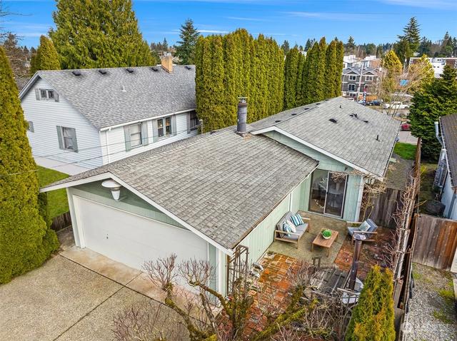 9243 18th Ave SW, Seattle, WA 98106 | MLS# 2329919 | 29 Photos - Movoto