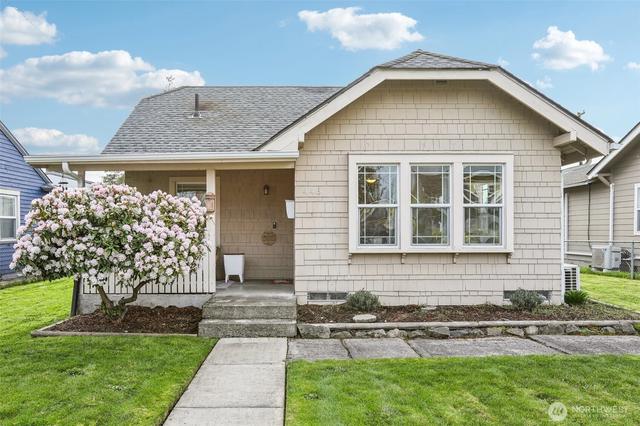 446 22nd Ave, Longview, WA 98632 | MLS# 2338068 | 39 Photos - Movoto