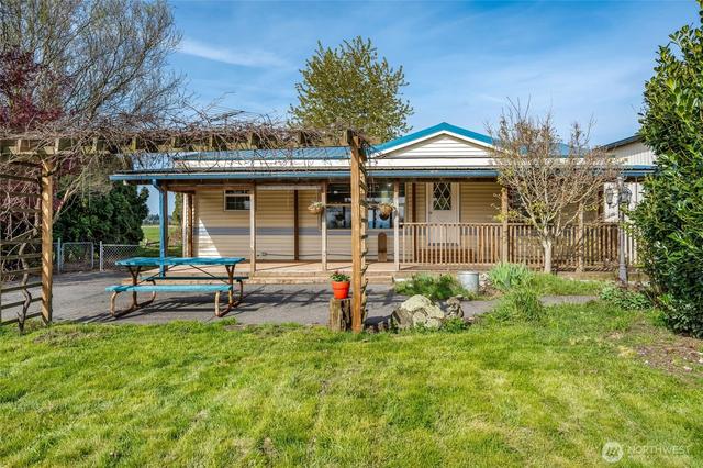 9833 Guide Meridian Rd, Lynden, WA 98264 | MLS# 2360276 | 31 Photos ...