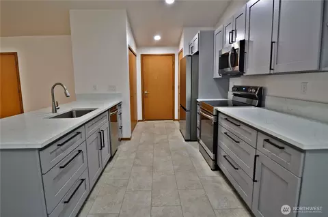 1415 Washington St, Sumner, WA 98390 | MLS# 2440305 | 23 Photos - Movoto