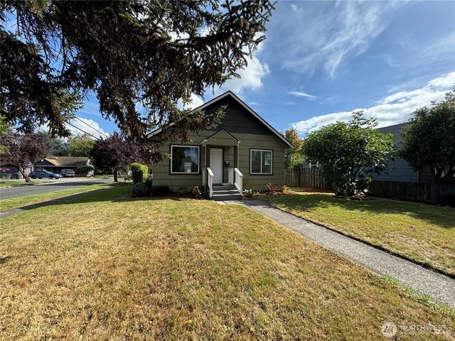 566 18th Ave, Longview, WA 98632 | MLS# 2441490 | 17 Photos - Movoto