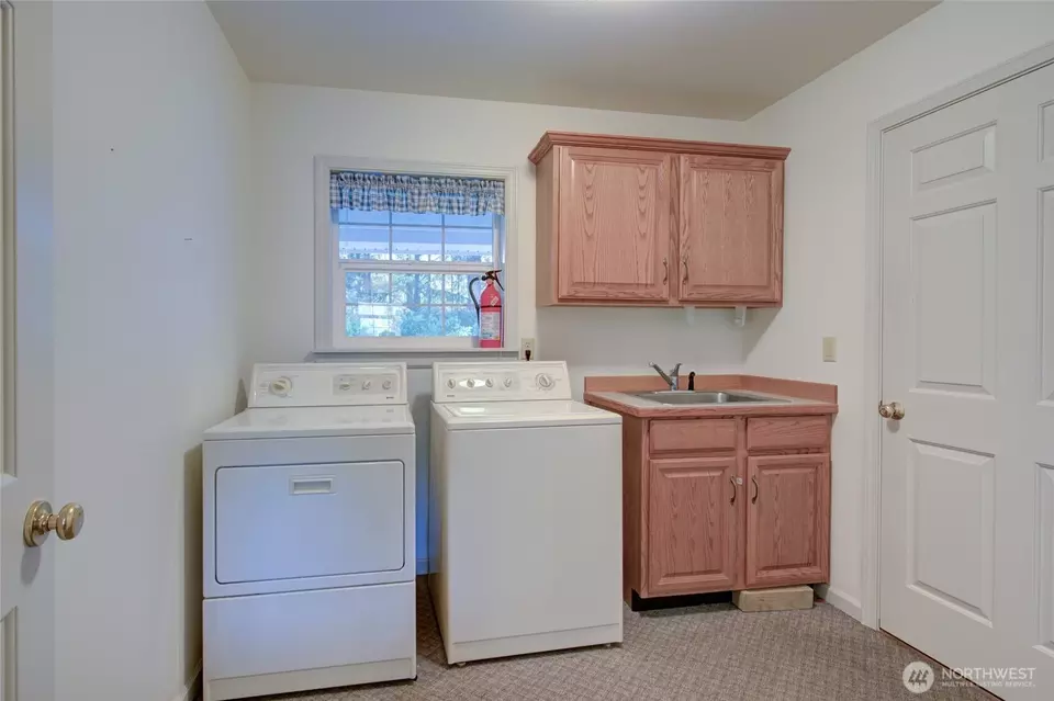646 Woodland Loop NE, Ocean Shores, WA 98569 | MLS# 2446430 | 28 Photos ...