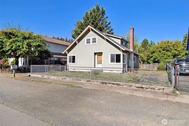 1018 W Cota St, Shelton, WA 98584 | 31 Photos - Movoto