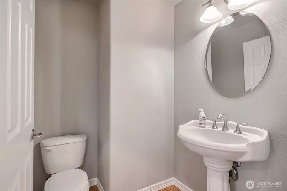 36424 10th Ct SW, Federal Way, WA 98023 | MLS# 2468513 | 40 Photos - Movoto