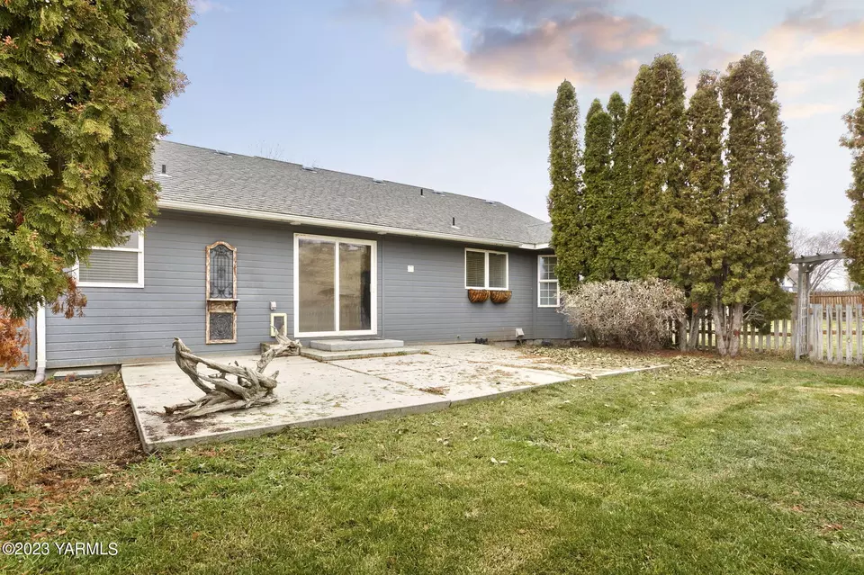 13005 Cottonwood Canyon Rd, Yakima, WA 98908 | 24 Photos - Movoto