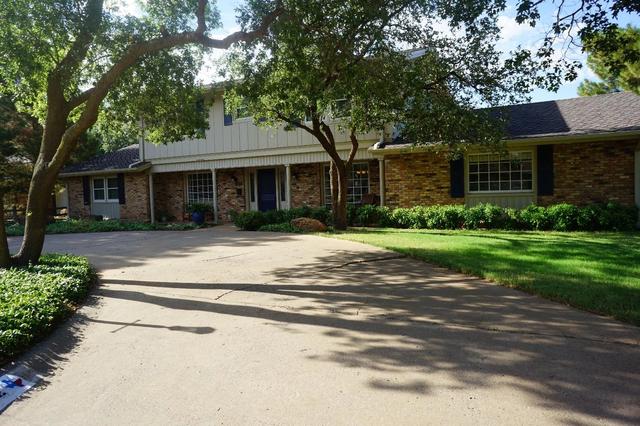 1302 E Warren St, Brownfield, TX 79316 | 50 Photos - Movoto