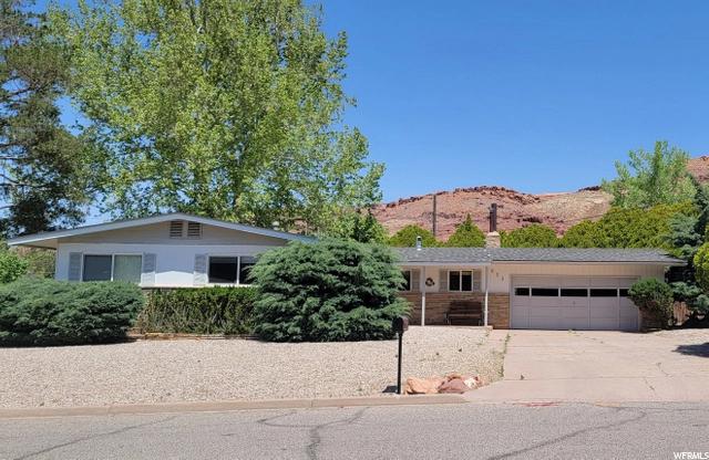 633 E 200 S, Moab, UT 84532 | 18 Photos | MLS #1876439 - Movoto