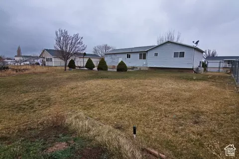 1633 S Spanish Ridge Dr E, Spanish Fork, UT 84660 | 21 Photos - Movoto