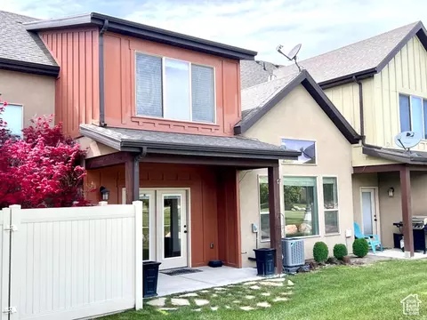 10225 S Mystic Brook Way, South Jordan, UT 84095 | 28 Photos - Movoto