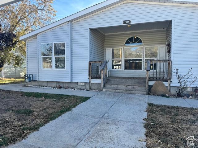 110 Shuman St, East Carbon, UT 84520 | MLS# 2039836 | 41 Photos - Movoto