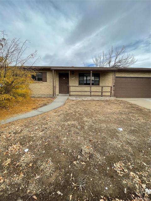 14905 Robins Dr, Denver, CO 80239 | 34 Photos | MLS #3467806 - Movoto