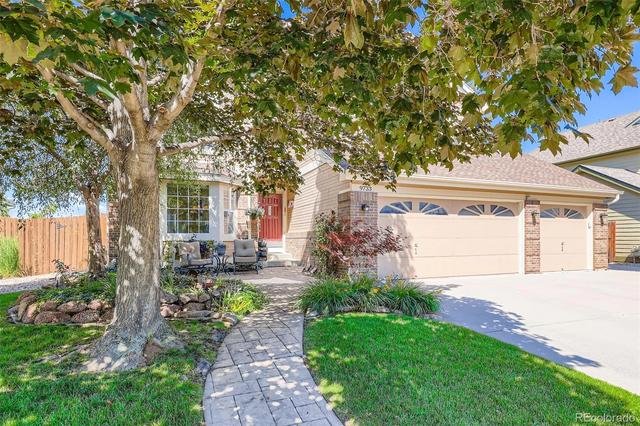 9733 Quay Loop, Broomfield, CO 80021 | MLS# 4327155 | 50 Photos - Movoto