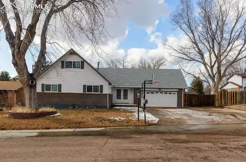 10 Colorado Springs Stereotypes That Are Totally Accurate