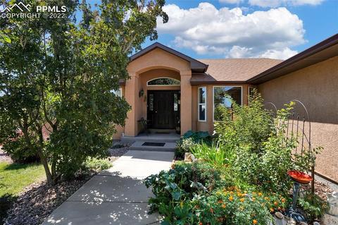 1237 Stratton Dr, Pueblo West, CO 81007 | 42 Photos | MLS #3076701 - Movoto