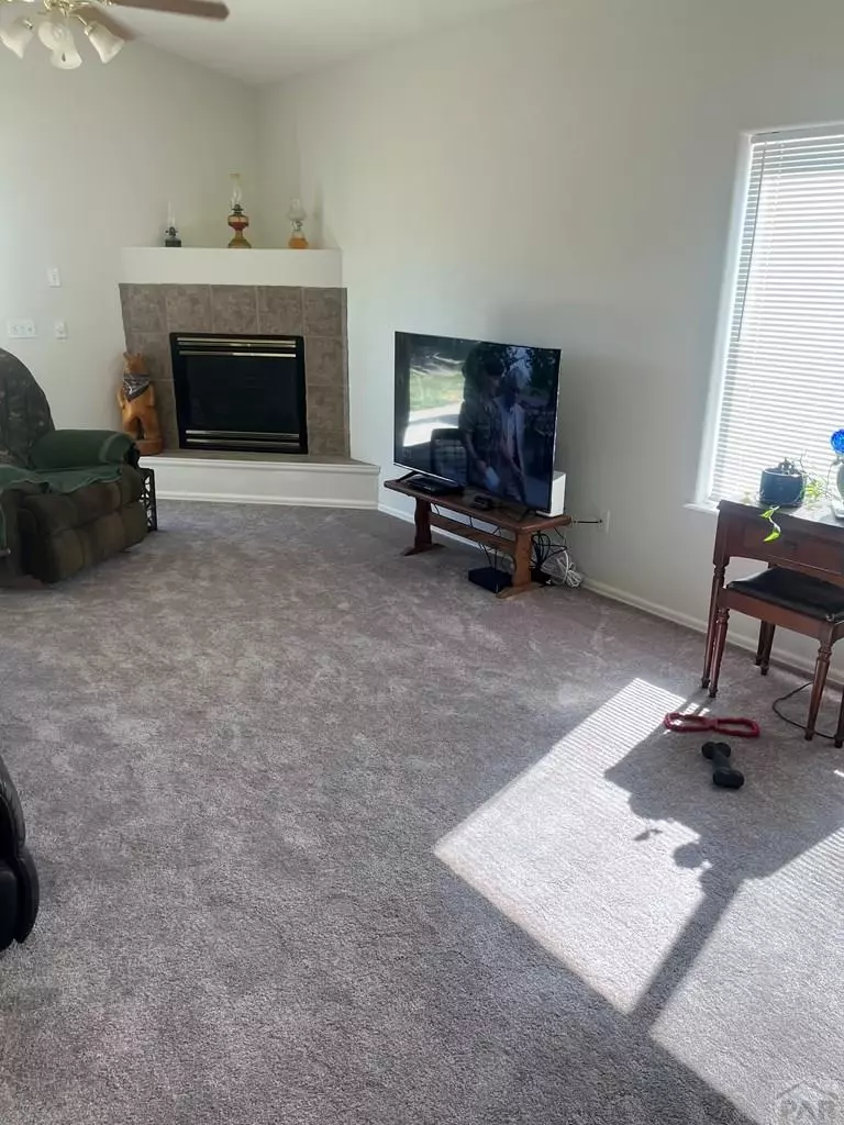 4706 Solar Dr, Pueblo, CO 81005 | MLS# 231791 | 10 Photos - Movoto