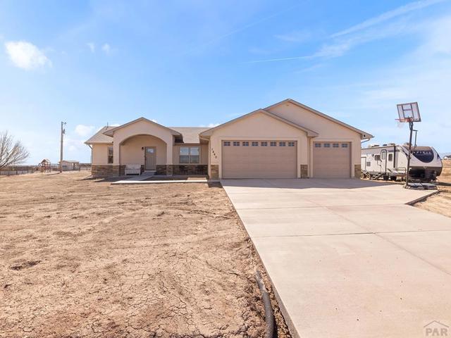 1440 E Kiva Dr, Pueblo West, CO 81007 | MLS# 232077 | 36 Photos - Movoto