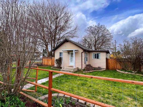 438 11th St, Clarkston, WA 99403 | 31 Photos | MLS #98874476 - Movoto