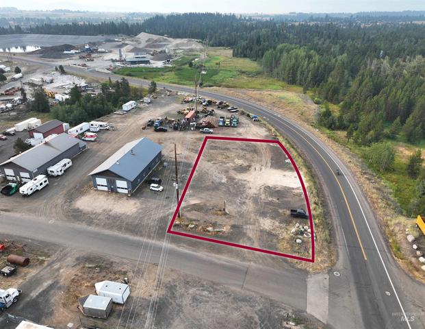 228 Industrial Loop, Mccall, ID 83638 | MLS# 98951770 | 4 Photos - Movoto