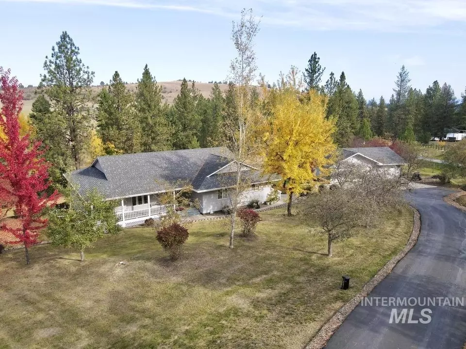 79 Mill Loop Rd, Grangeville, ID 83530 | MLS# 98961160 | 42 Photos - Movoto