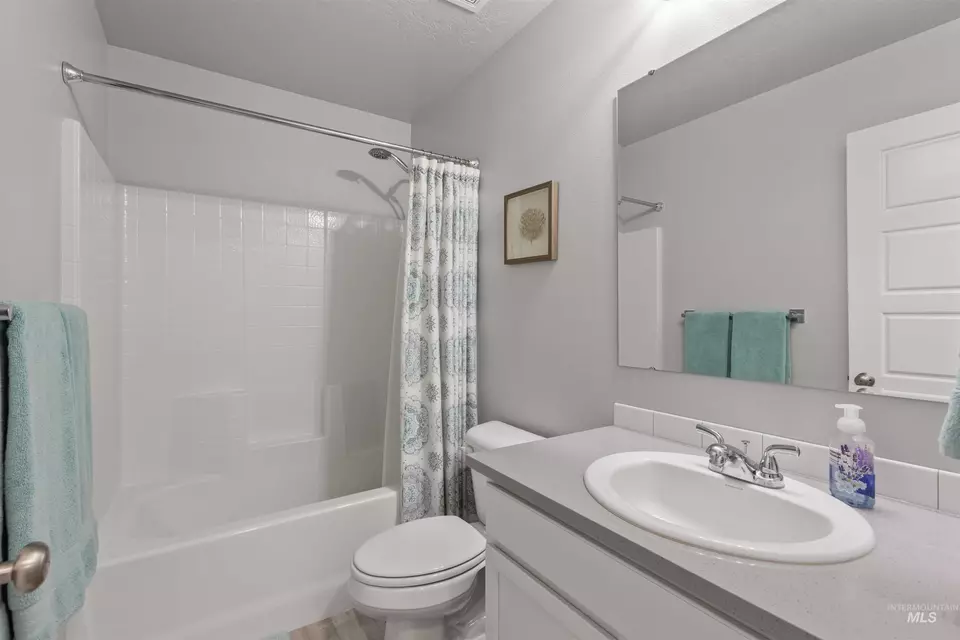 12667 W Fig Ct, Boise, ID 83713 | MLS# 98970660 | 29 Photos - Movoto