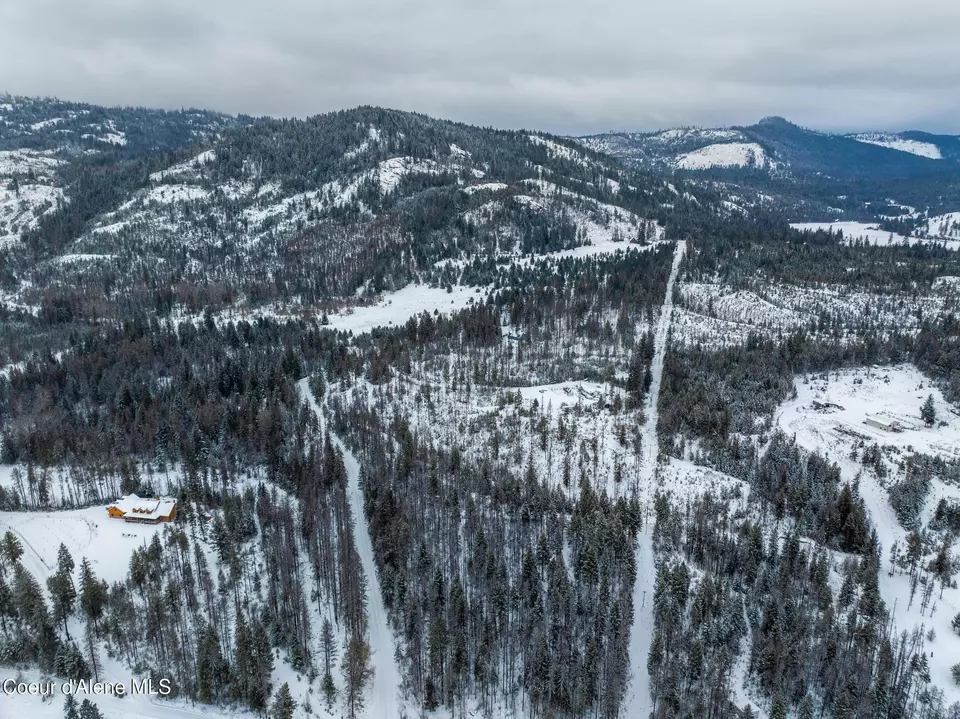 Nka Jewel Lake Rd, Sagle, ID 83860 | MLS# 25-11494 | 47 Photos - Movoto