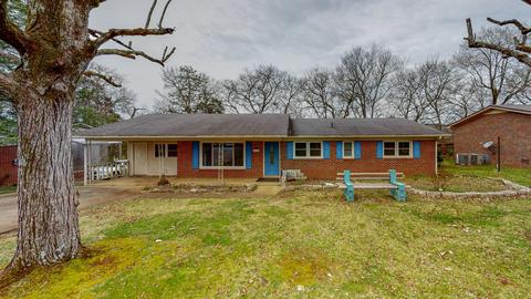 137 Circle Dr, Fayetteville, TN 37334 | 61 Photos | MLS #2366087 - Movoto