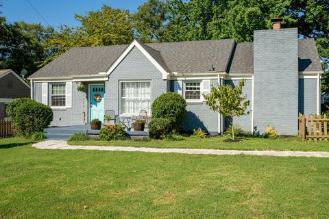 1426 Rosebank Ave, Nashville, TN 37206 | 30 Photos | MLS #2440035 - Movoto