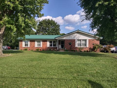 908 North Dr, Hopkinsville, KY 42240 | 15 Photos | MLS #2441545 - Movoto