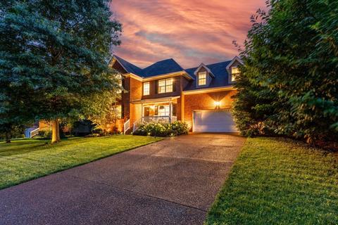 2109 Burgess Ln, Spring Hill, TN 37174 | 35 Photos | MLS #2468910 - Movoto