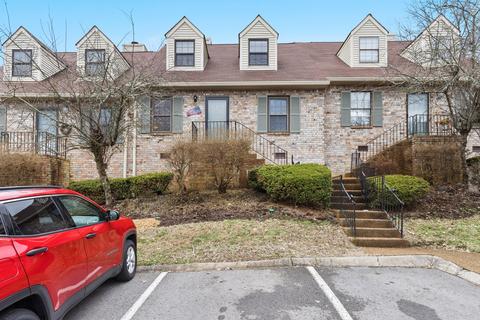 319 Deerpoint Dr, Hendersonville, TN 37075 | 23 Photos | MLS #2476905 ...