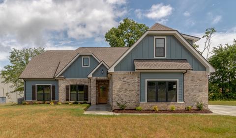 351 Ellington Dr, Clarksville, TN 37043 | 35 Photos | MLS #2484593 - Movoto