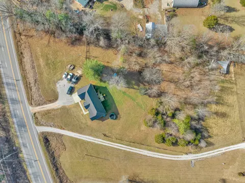 2855 Highway 70 E, Dickson, TN 37055 | 50 Photos - Movoto