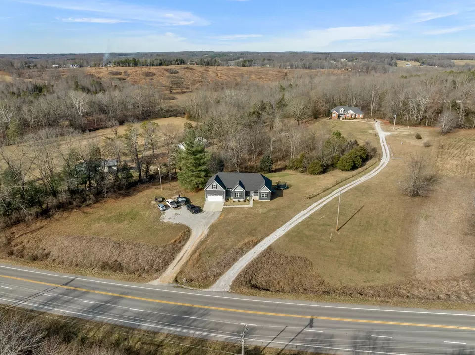 2855 Highway 70 E, Dickson, TN 37055 | 50 Photos - Movoto