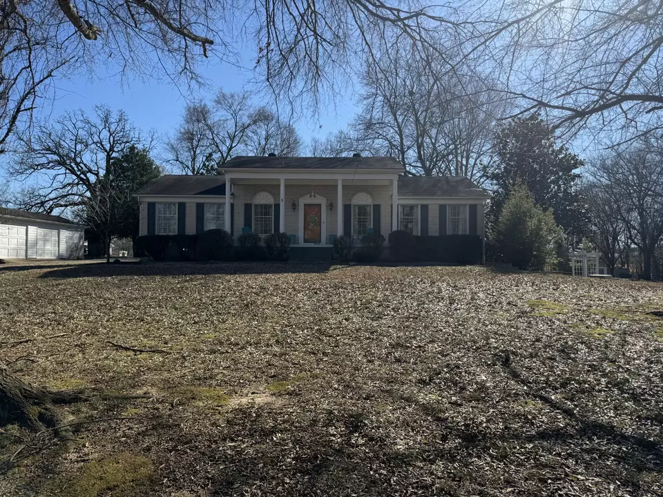 111 Moore Ln, New Johnsonville, TN 37134 | 41 Photos - Movoto