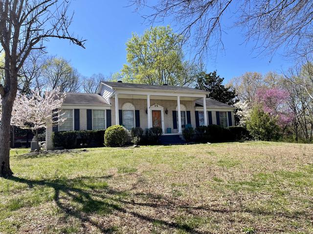 111 Moore Ln, New Johnsonville, TN 37134 | 41 Photos - Movoto